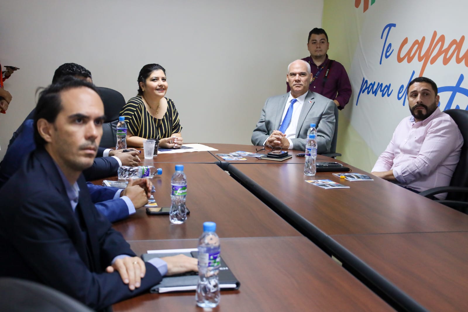 Inadeh se reúne con APP con el objetivo de tratar el tema sobre ...