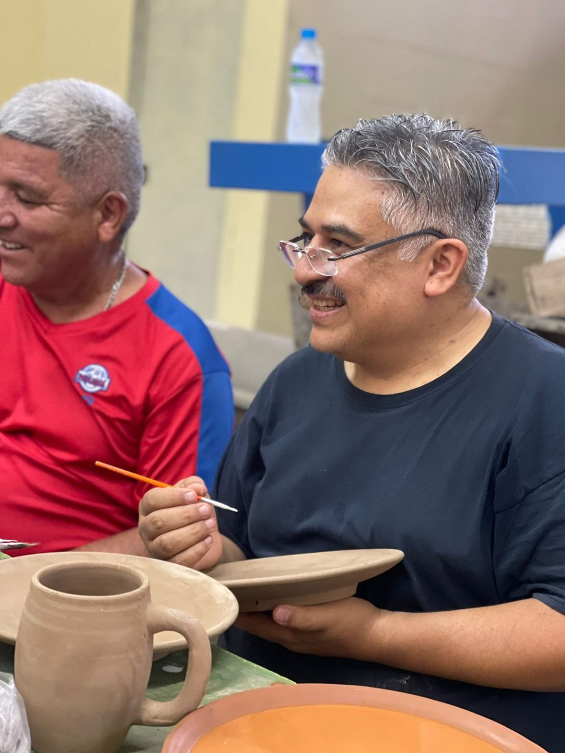 Artesanos aprovechan al máximo taller con el maestro mexicano Fernando ...