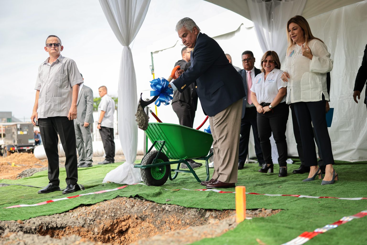 INADEH inicia su transformación con la colocación de la primera piedra ...