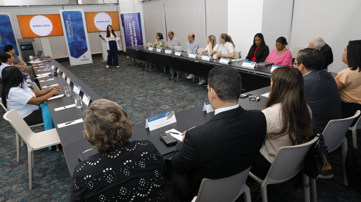 Inadeh trabaja en la construcción de su primer centro de formación ...